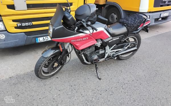 Suzuki GSX 1989 in Vilnius, with an engine capacity of 0.00 L and mileage of 0 thousand km for 800 €, photo 3 on AUTOMOTO.COM.LV
