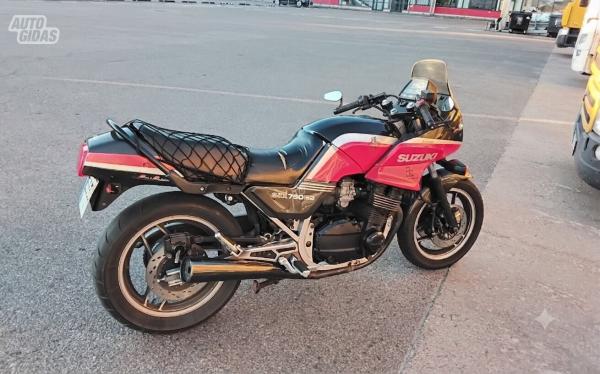 Suzuki GSX 1989 in Vilnius, with an engine capacity of 0.00 L and mileage of 0 thousand km for 800 €, photo 6 on AUTOMOTO.COM.LV
