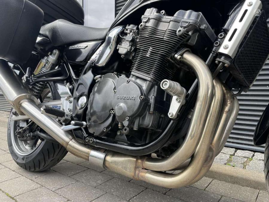 Suzuki GSX 1999 in Riga, with an engine capacity of 0.75 L and mileage of 41 thousand km for 1999 €, photo 15 on AUTOMOTO.COM.LV