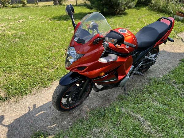 Suzuki GSX 2009 in Vilnius, with an engine capacity of 0.65 L and mileage of 47 thousand km for 2500 €, photo 1 on AUTOMOTO.COM.LV