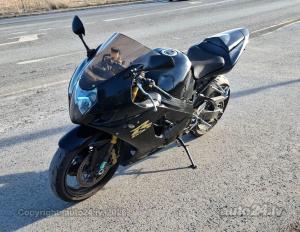 Черный Сузуки GSX-R 1000 2003 в Таллин, объемом двигателя 1.00 л и пробегом 48 тыс. км за 3800 €, фото 5 на AUTOMOTO.COM.LV