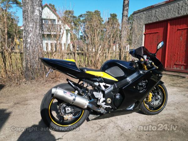 Черный Сузуки GSX-R 1000 2005 в Таллин, объемом двигателя 0.99 л и пробегом 56 тыс. км за 4500 €, фото 3 на AUTOMOTO.COM.LV