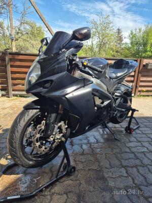 Black Suzuki GSX-R 1000 2007 in Tallinn, with an engine capacity of 1.00 L and mileage of 56 thousand km for 5500 €, photo  on AUTOMOTO.COM.LV