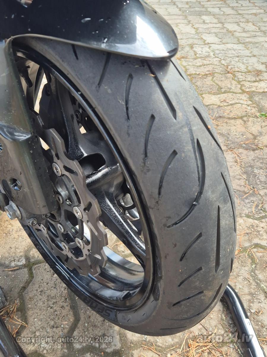 Черный Сузуки GSX-R 1000 2007 в Таллин, объемом двигателя 1.00 л и пробегом 56 тыс. км за 5500 €, фото 6 на AUTOMOTO.COM.LV