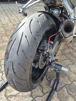 Черный Сузуки GSX-R 1000 2007 в Таллин, объемом двигателя 1.00 л и пробегом 56 тыс. км за 5500 €, фото 7 на AUTOMOTO.COM.LV