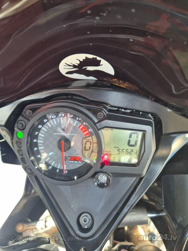 Black Suzuki GSX-R 1000 2007 in Tallinn, with an engine capacity of 1.00 L and mileage of 56 thousand km for 5500 €, photo 10 on AUTOMOTO.COM.LV