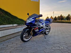 Suzuki GSX-R 1000 2001 Tartu, ar dzinēja tilpumu 0.99 L un nobraukumu 35 tūkst. km par 1700 €, foto 6 vietnē AUTOMOTO.COM.LV