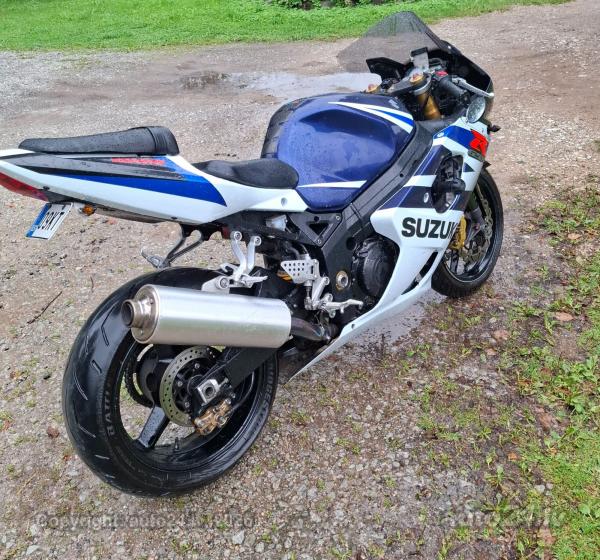 Suzuki GSX-R 1000 2003 Tartu, ar dzinēja tilpumu 0.99 L un nobraukumu 46 tūkst. km par 3200 €, foto 1 vietnē AUTOMOTO.COM.LV