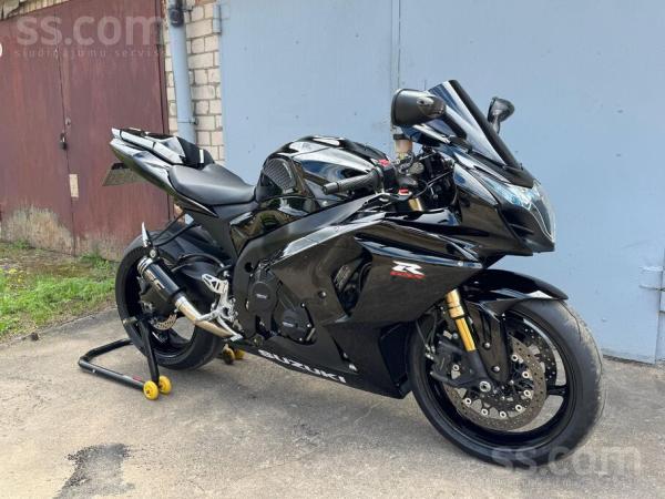 Suzuki GSX-R 1000 2009 in Daugavpils, with an engine capacity of 1.00 L and mileage of 0 thousand km for 6500 €, photo 1 on AUTOMOTO.COM.LV