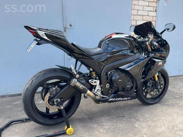 Suzuki GSX-R 1000 2009 in Daugavpils, with an engine capacity of 1.00 L and mileage of 0 thousand km for 6500 €, photo 3 on AUTOMOTO.COM.LV