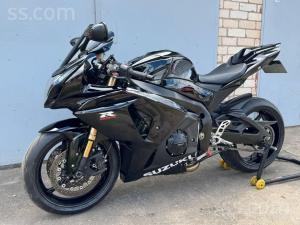Suzuki GSX-R 1000 2009 in Daugavpils, with an engine capacity of 1.00 L and mileage of 0 thousand km for 6500 €, photo 5 on AUTOMOTO.COM.LV