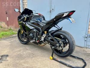Suzuki GSX-R 1000 2009 in Daugavpils, with an engine capacity of 1.00 L and mileage of 0 thousand km for 6500 €, photo 6 on AUTOMOTO.COM.LV