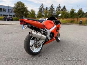 Orange Suzuki GSX-R 1000 2002 in Tallinn, with an engine capacity of 0.00 L and mileage of 0 thousand km for 2100 €, photo 5 on AUTOMOTO.COM.LV