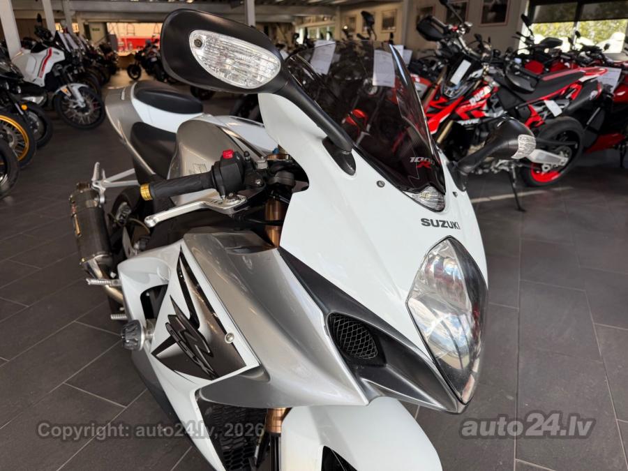 Белый Сузуки GSX-R 1000 2008 в Таллин, объемом двигателя 1.00 л и пробегом 63 тыс. км за 5490 €, фото 10 на AUTOMOTO.COM.LV
