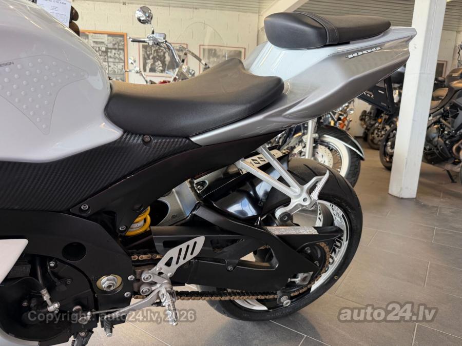 Белый Сузуки GSX-R 1000 2008 в Таллин, объемом двигателя 1.00 л и пробегом 63 тыс. км за 5490 €, фото 18 на AUTOMOTO.COM.LV