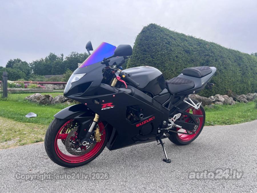 Black Suzuki GSX-R 600 2004 in Tallinn, with an engine capacity of 0.60 L and mileage of 47 thousand km for 3500 €, photo 3 on AUTOMOTO.COM.LV