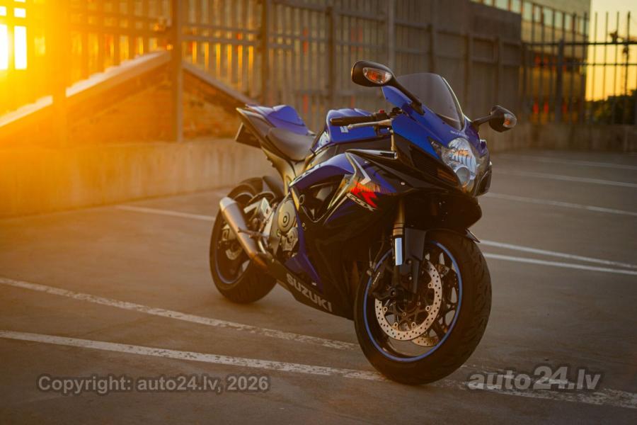 Melns Suzuki GSX-R 600 2007 Tallina, ar dzinēja tilpumu 0.60 L un nobraukumu 30 tūkst. km par 6000 €, foto 1 vietnē AUTOMOTO.COM.LV