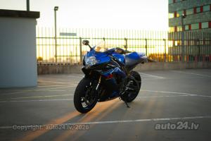 Melns Suzuki GSX-R 600 2007 Tallina, ar dzinēja tilpumu 0.60 L un nobraukumu 30 tūkst. km par 6000 €, foto 3 vietnē AUTOMOTO.COM.LV