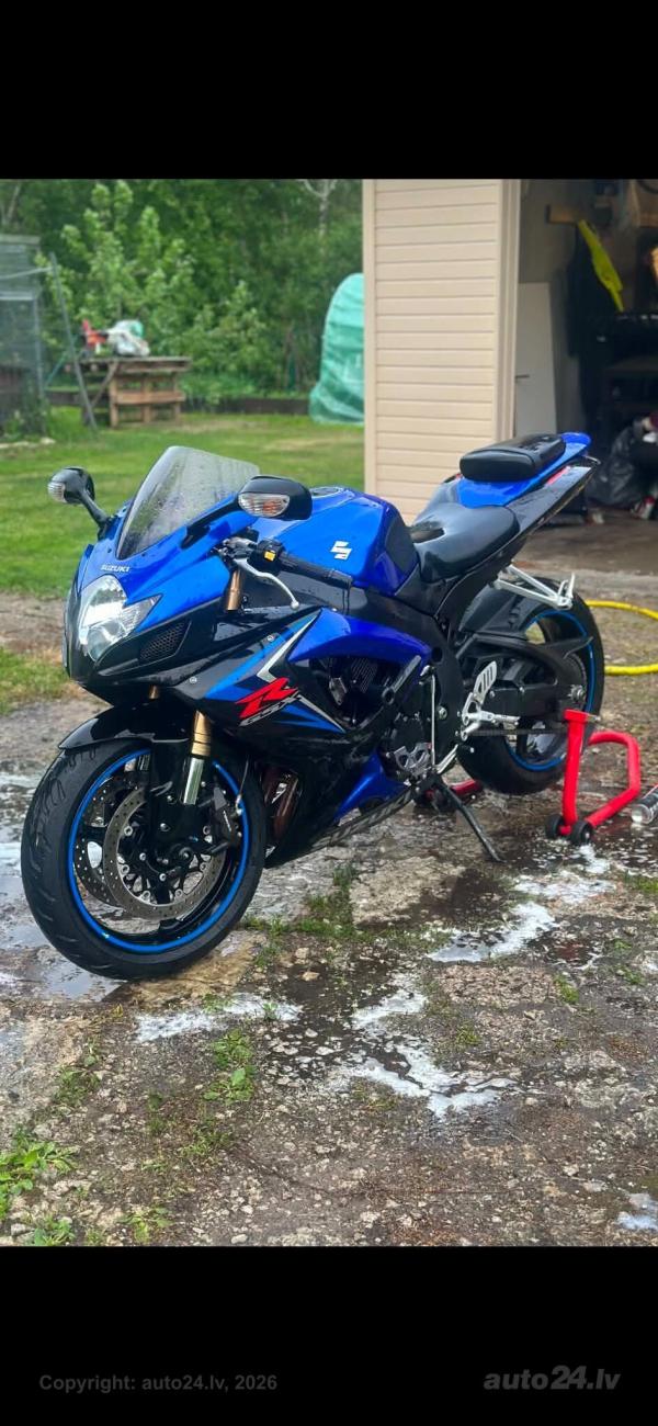 Black Suzuki GSX-R 600 2007 in Tallinn, with an engine capacity of 0.60 L and mileage of 30 thousand km for 6000 €, photo 7 on AUTOMOTO.COM.LV