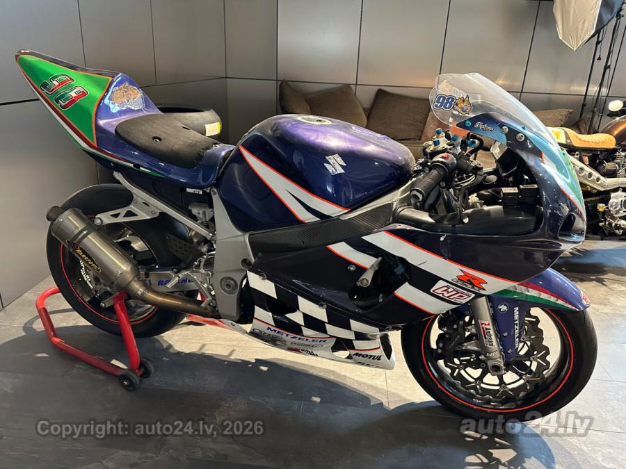 Blue Suzuki GSX-R 600 2001 in Tallinn, with an engine capacity of 0.60 L and mileage of 0 thousand km for 1500 €, photo 3 on AUTOMOTO.COM.LV