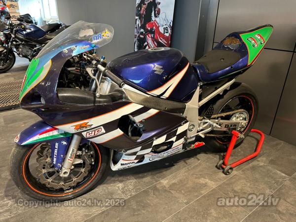 Zils Suzuki GSX-R 600 2001 Tallina, ar dzinēja tilpumu 0.60 L un nobraukumu 0 tūkst. km par 1500 €, foto 8 vietnē AUTOMOTO.COM.LV