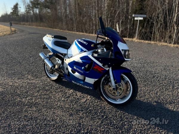 Suzuki GSX-R 600 2000 Tallina, ar dzinēja tilpumu 0.60 L un nobraukumu 37 tūkst. km par 2400 €, foto 1 vietnē AUTOMOTO.COM.LV