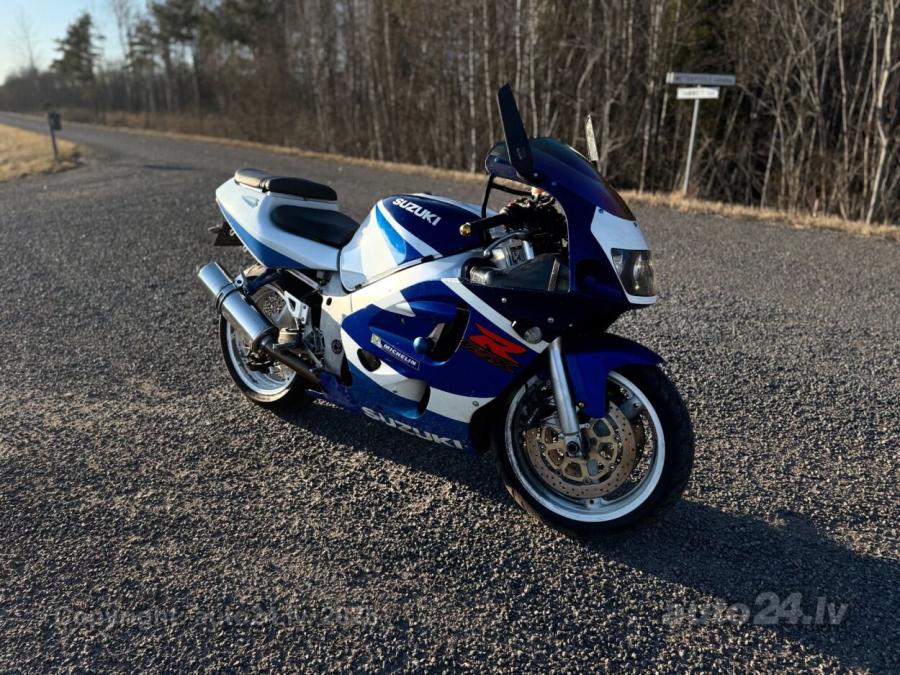 Suzuki GSX-R 600 2000 in Tallinn, with an engine capacity of 0.60 L and mileage of 37 thousand km for 2400 €, photo 1 on AUTOMOTO.COM.LV