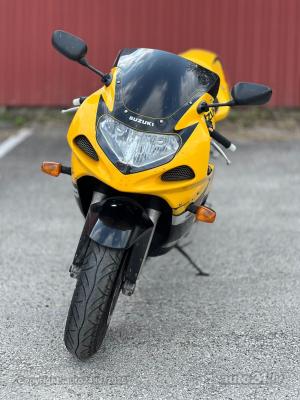 Suzuki GSX-R 600 2001 in Tartu, with an engine capacity of 0.60 L and mileage of 31 thousand km for 2700 €, photo 3 on AUTOMOTO.COM.LV