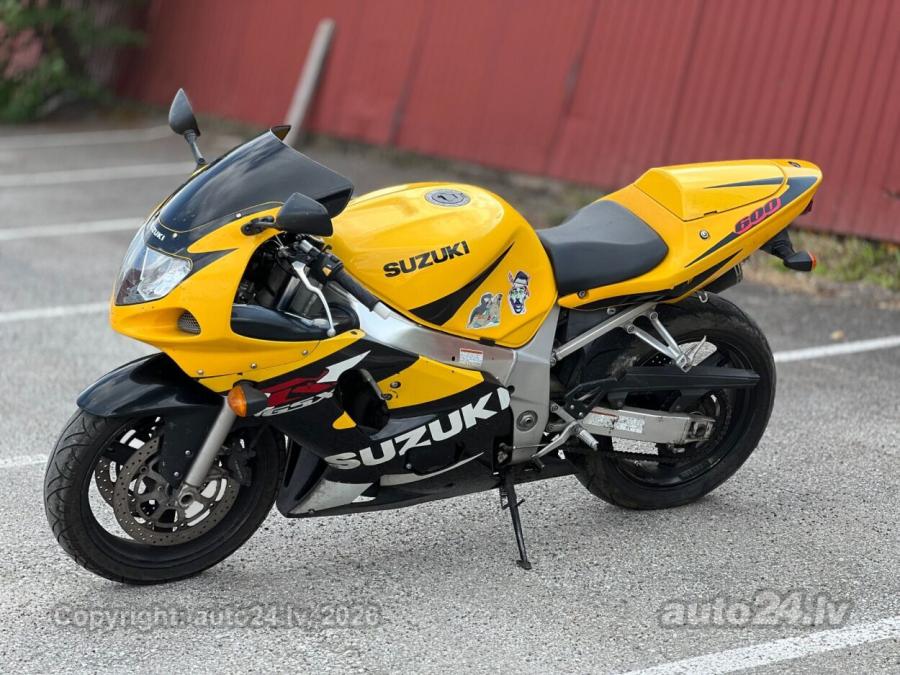 Suzuki GSX-R 600 2001 in Tartu, with an engine capacity of 0.60 L and mileage of 31 thousand km for 2700 €, photo 4 on AUTOMOTO.COM.LV