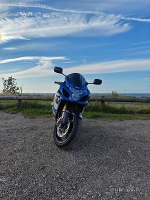 Сузуки GSX-R 600 2005 в Сауэ, объемом двигателя 0.60 л и пробегом 48 тыс. км за 3600 €, фото 5 на AUTOMOTO.COM.LV