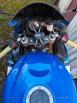 Сузуки GSX-R 600 2005 в Сауэ, объемом двигателя 0.60 л и пробегом 48 тыс. км за 3600 €, фото 8 на AUTOMOTO.COM.LV