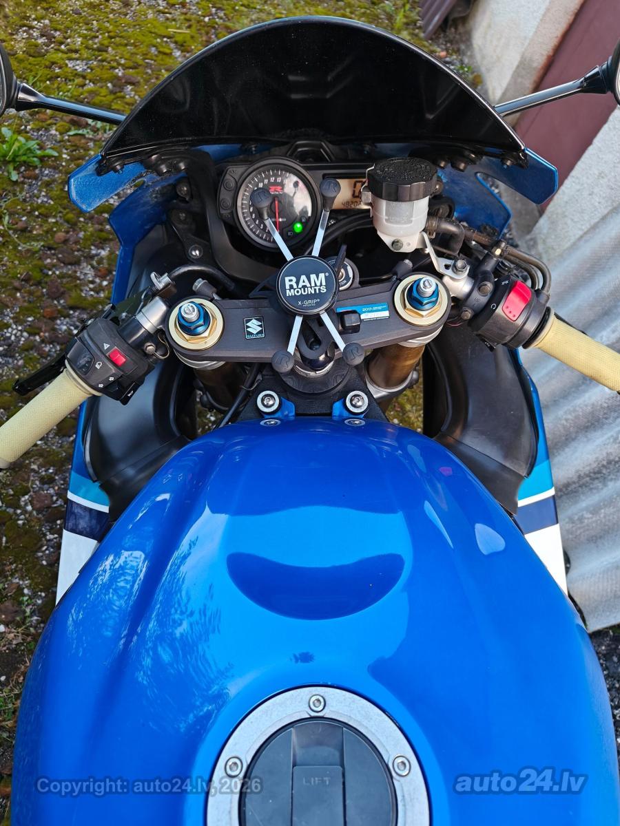 Сузуки GSX-R 600 2005 в Сауэ, объемом двигателя 0.60 л и пробегом 48 тыс. км за 3600 €, фото 8 на AUTOMOTO.COM.LV