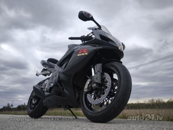 Suzuki GSX-R 600 2007 Tallina, ar dzinēja tilpumu 0.60 L un nobraukumu 8 tūkst. km par 5500 €, foto 1 vietnē AUTOMOTO.COM.LV