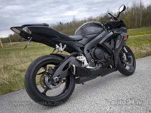 Suzuki GSX-R 600 2007 Tallina, ar dzinēja tilpumu 0.60 L un nobraukumu 8 tūkst. km par 5500 €, foto 6 vietnē AUTOMOTO.COM.LV