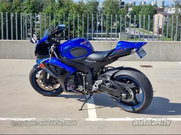 Suzuki GSX-R 600 2007 in Tallinn, with an engine capacity of 0.60 L and mileage of 26 thousand km for 4700 €, photo 2 on AUTOMOTO.COM.LV
