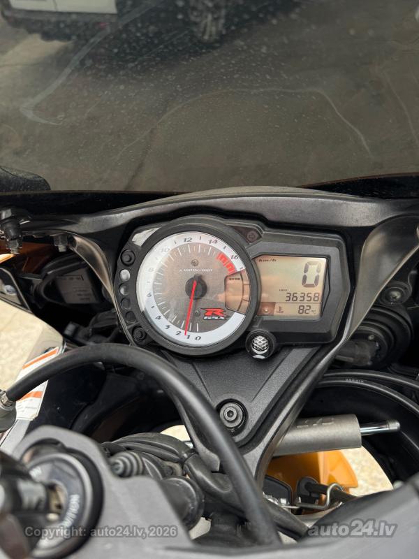 Черный Сузуки GSX-R 750 2009 в Кейла, объемом двигателя 0.75 л и пробегом 36 тыс. км за 7000 €, фото 7 на AUTOMOTO.COM.LV