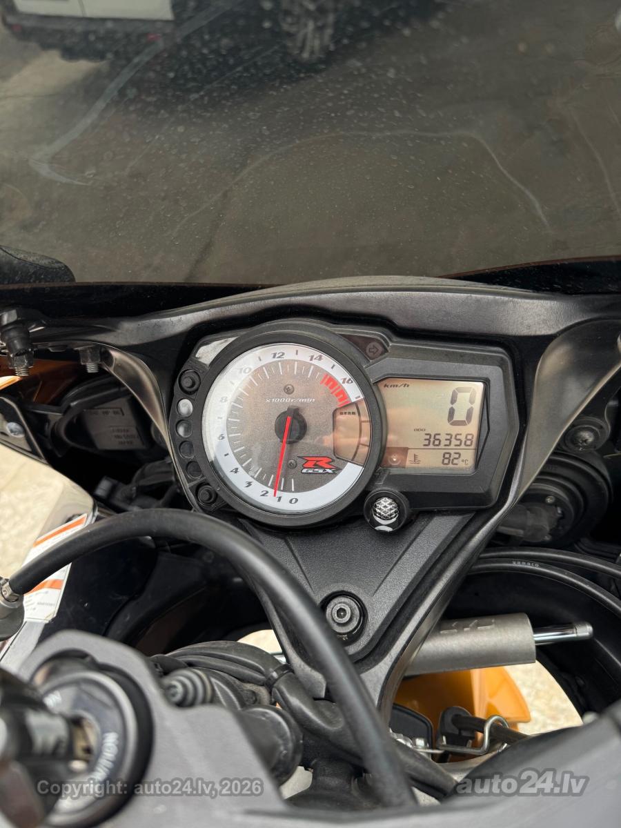 Черный Сузуки GSX-R 750 2009 в Кейла, объемом двигателя 0.75 л и пробегом 36 тыс. км за 7000 €, фото 8 на AUTOMOTO.COM.LV