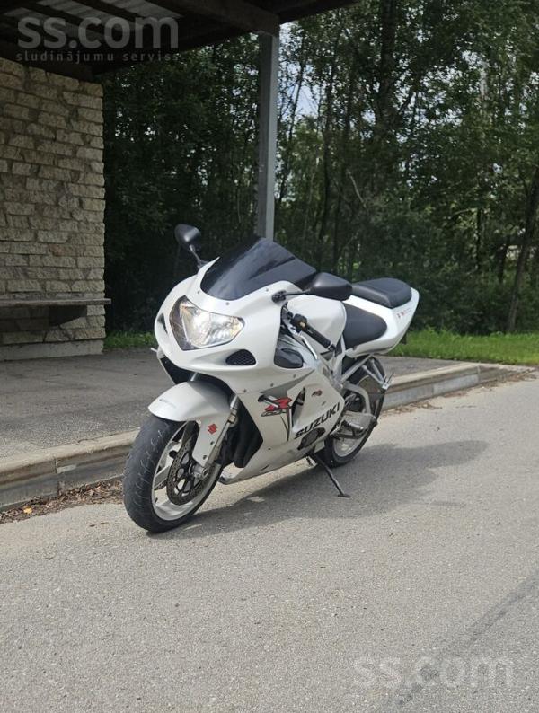 Suzuki GSX-R 750 2003 Cēsis, ar dzinēja tilpumu 0.75 L un nobraukumu 0 tūkst. km par 2400 €, foto 1 vietnē AUTOMOTO.COM.LV