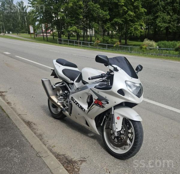 Suzuki GSX-R 750 2003 Cēsis, ar dzinēja tilpumu 0.75 L un nobraukumu 0 tūkst. km par 2400 €, foto 2 vietnē AUTOMOTO.COM.LV