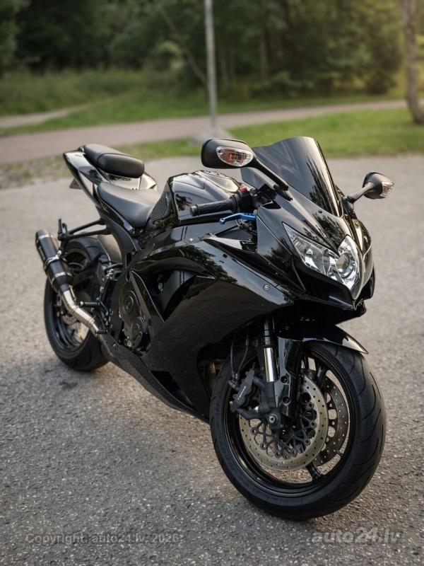 Suzuki GSX-R 750 2009 in Tallinn, with an engine capacity of 0.75 L and mileage of 26 thousand km for 5500 €, photo 3 on AUTOMOTO.COM.LV