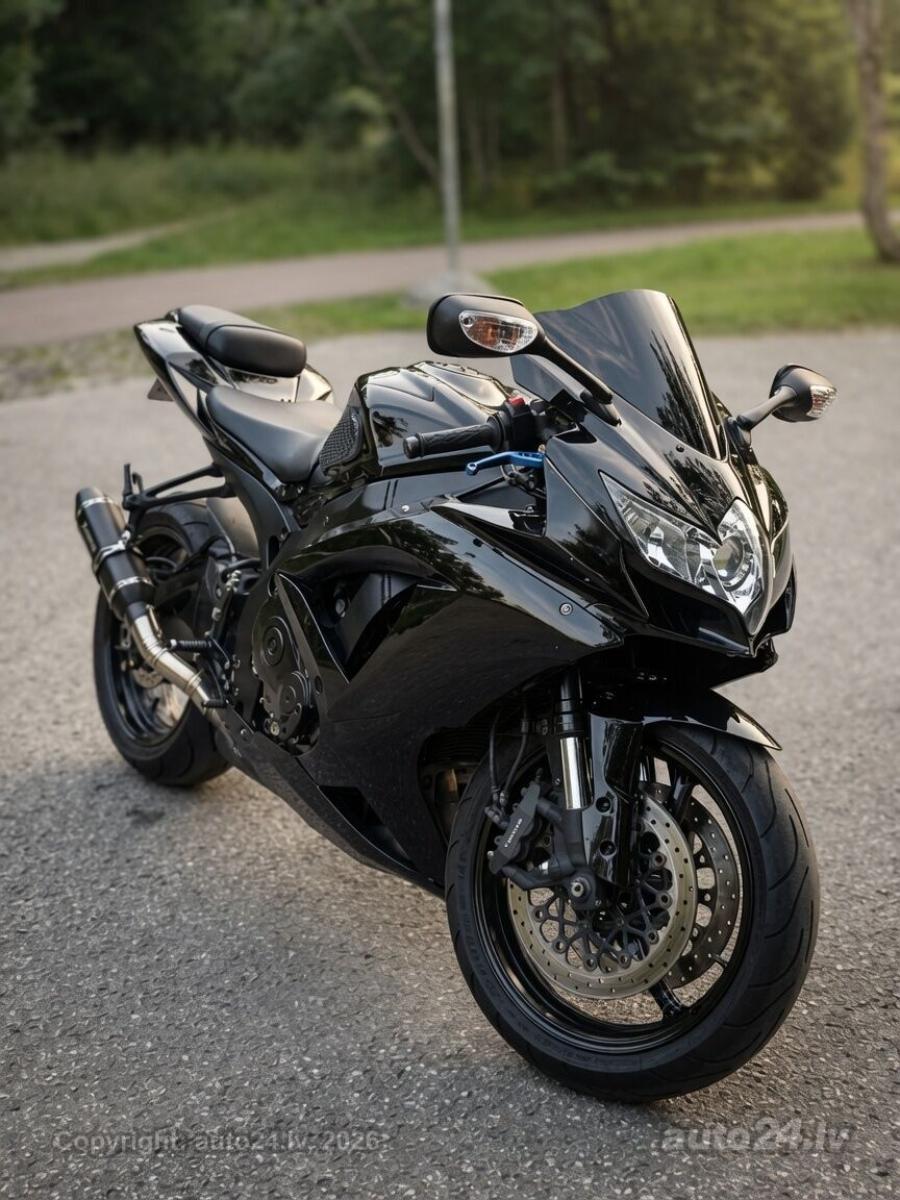 Suzuki GSX-R 750 2009 in Tallinn, with an engine capacity of 0.75 L and mileage of 26 thousand km for 5500 €, photo 4 on AUTOMOTO.COM.LV
