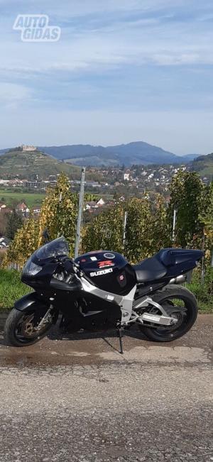 Black Suzuki GSX-R 2001 in Telschi, with an engine capacity of 0.75 L and mileage of 50 thousand km for 2500 €, photo 2 on AUTOMOTO.COM.LV