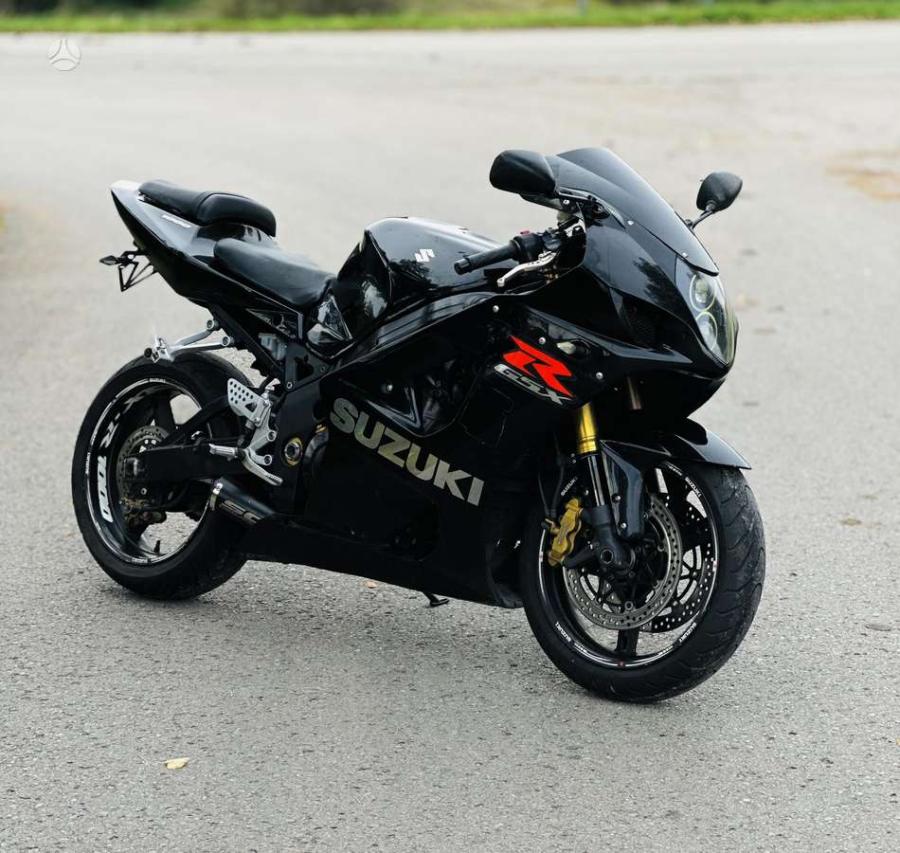 Black Suzuki GSX-R 2003 in Radviliskis, with an engine capacity of 1.00 L and mileage of 31 thousand km for 2500 €, photo 5 on AUTOMOTO.COM.LV