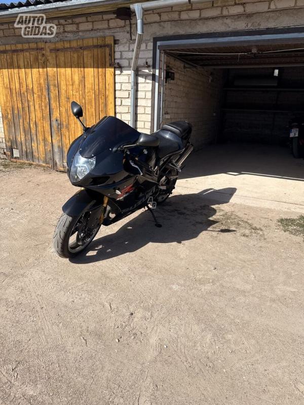 Black Suzuki GSX-R 2004 in Klaipeda, with an engine capacity of 1.00 L and mileage of 35 thousand km for 3500 €, photo 1 on AUTOMOTO.COM.LV
