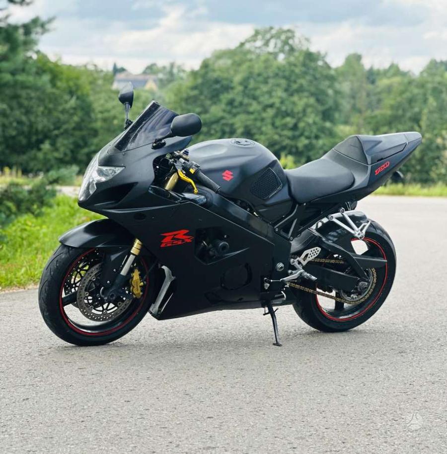 Melns Suzuki GSX-R 2005 Radviliškis, ar dzinēja tilpumu 0.75 L un nobraukumu 32 tūkst. km par 3300 €, foto 1 vietnē AUTOMOTO.COM.LV