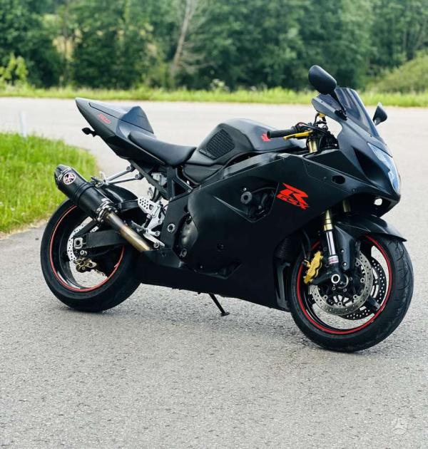 Black Suzuki GSX-R 2005 in Radviliskis, with an engine capacity of 0.75 L and mileage of 32 thousand km for 3300 €, photo 2 on AUTOMOTO.COM.LV