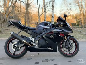Melns Suzuki GSX-R 2006 Utena, ar dzinēja tilpumu 1.00 L un nobraukumu 72 tūkst. km par 4700 €, foto 4 vietnē AUTOMOTO.COM.LV