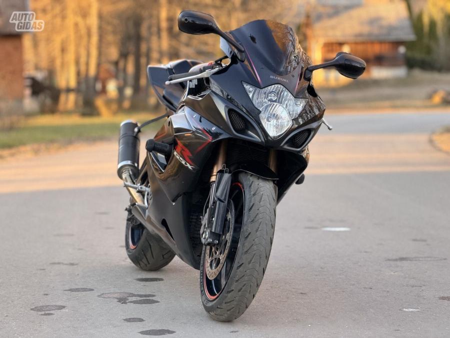 Melns Suzuki GSX-R 2006 Utena, ar dzinēja tilpumu 1.00 L un nobraukumu 72 tūkst. km par 4700 €, foto 6 vietnē AUTOMOTO.COM.LV