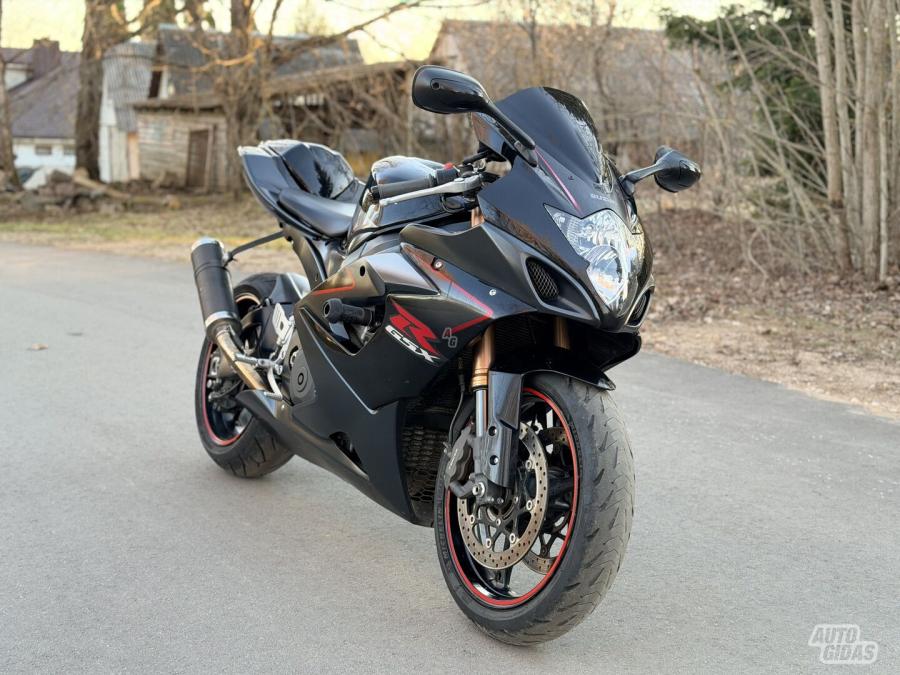 Melns Suzuki GSX-R 2006 Utena, ar dzinēja tilpumu 1.00 L un nobraukumu 72 tūkst. km par 4700 €, foto 12 vietnē AUTOMOTO.COM.LV