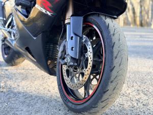 Melns Suzuki GSX-R 2006 Utena, ar dzinēja tilpumu 1.00 L un nobraukumu 72 tūkst. km par 4700 €, foto 15 vietnē AUTOMOTO.COM.LV